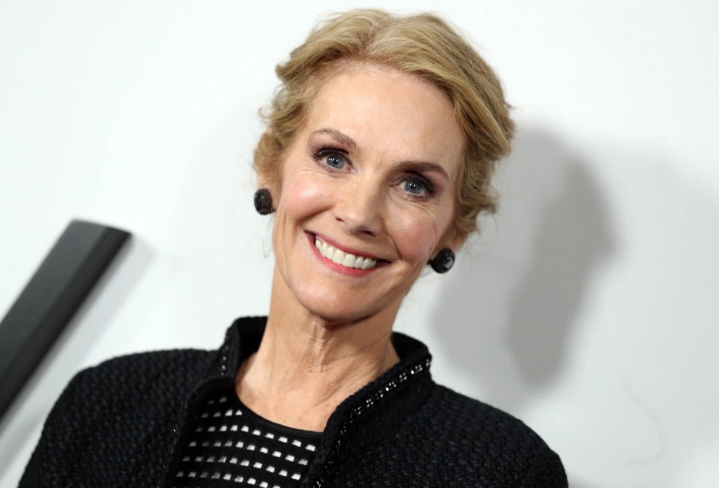 Julie Hagerty – I Review Stuff